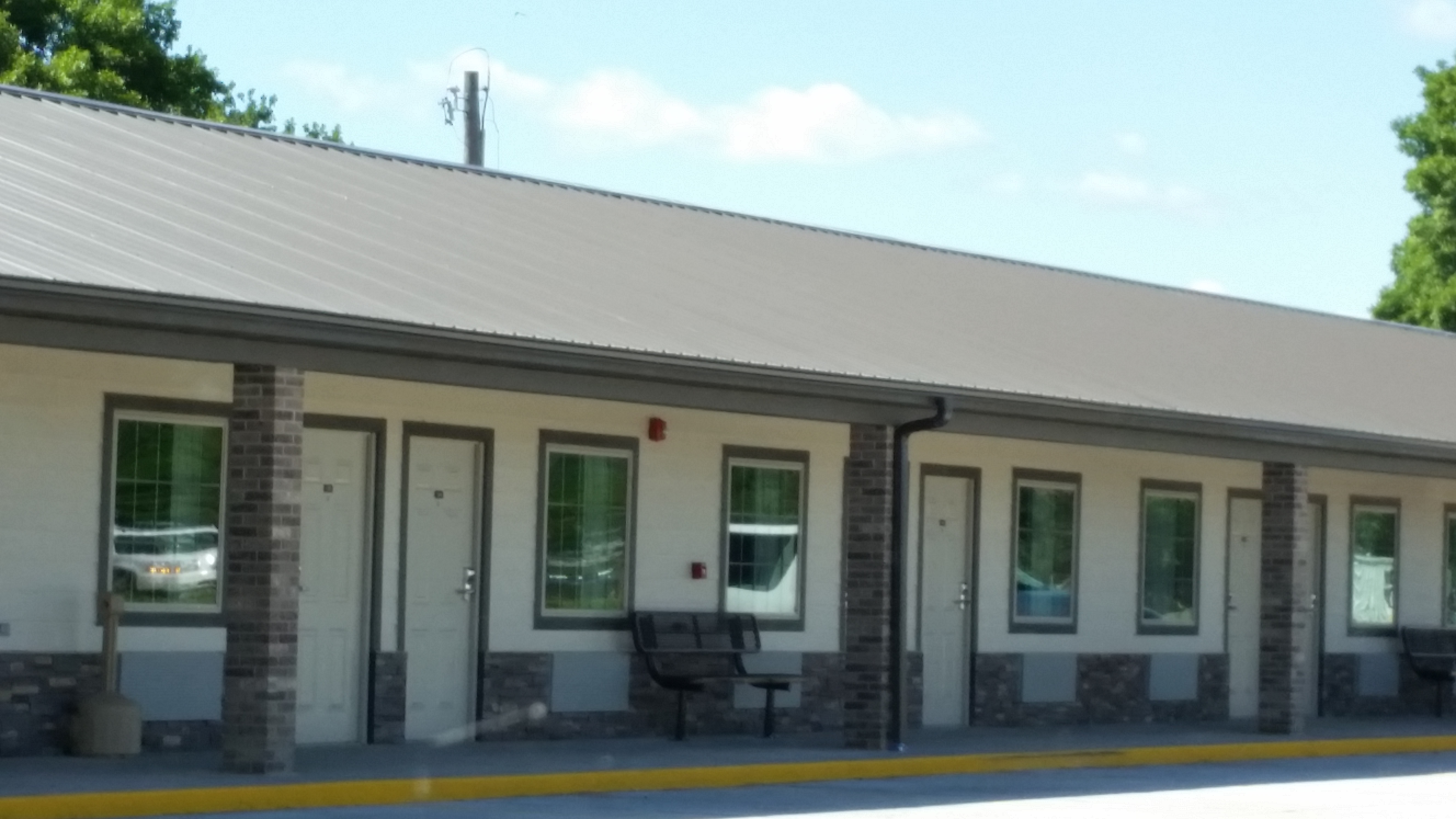 CrossRoads Lodge (Pender) | VisitNebraska.com